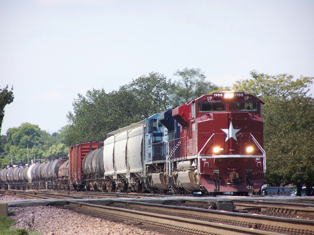 UP 1988 and UP 1982, the KATY and MOPAC heritage SD70ACe's, at Elmhurst, Illinois